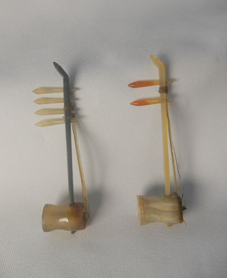 Vintage Chinese semi precious stone miniature musical string ...