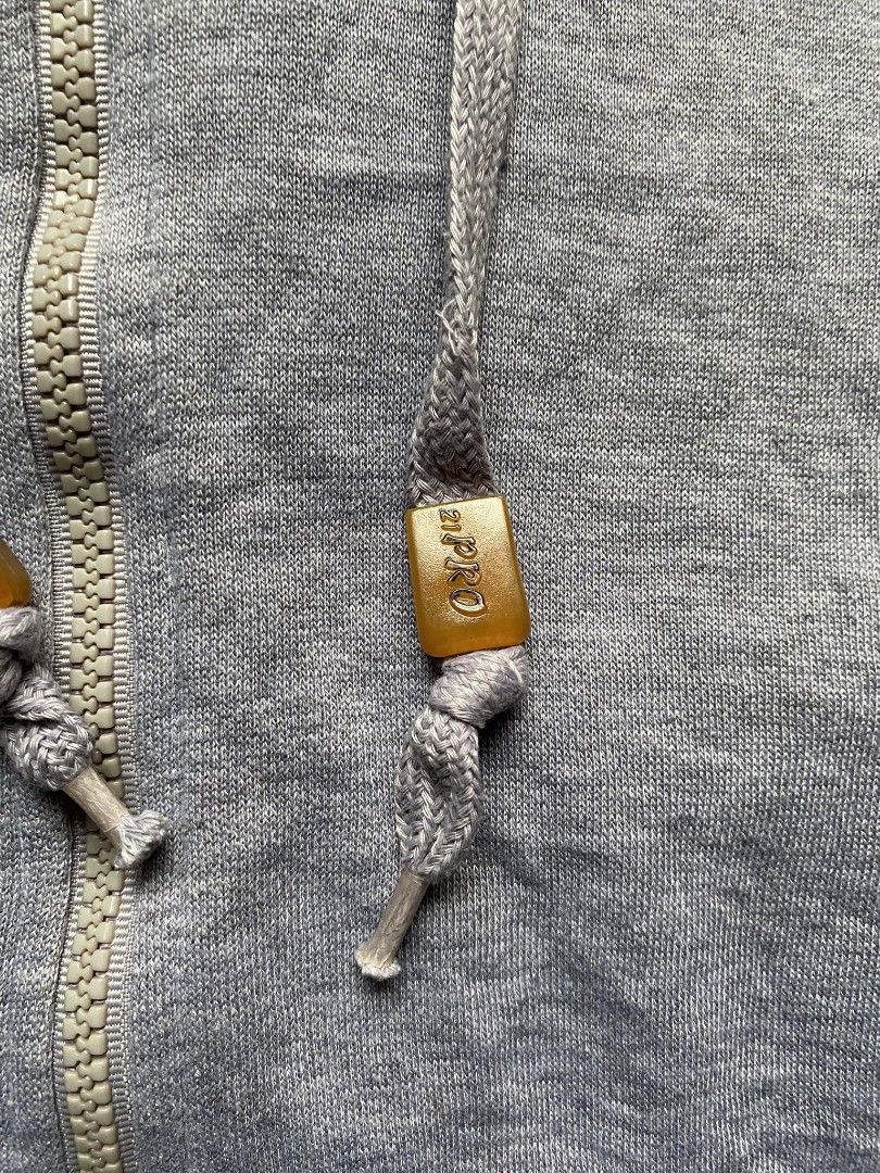 VINTAGE PRO CLUB HOODIE, Women's Fashion, Coats, Jackets and Outerwear ...