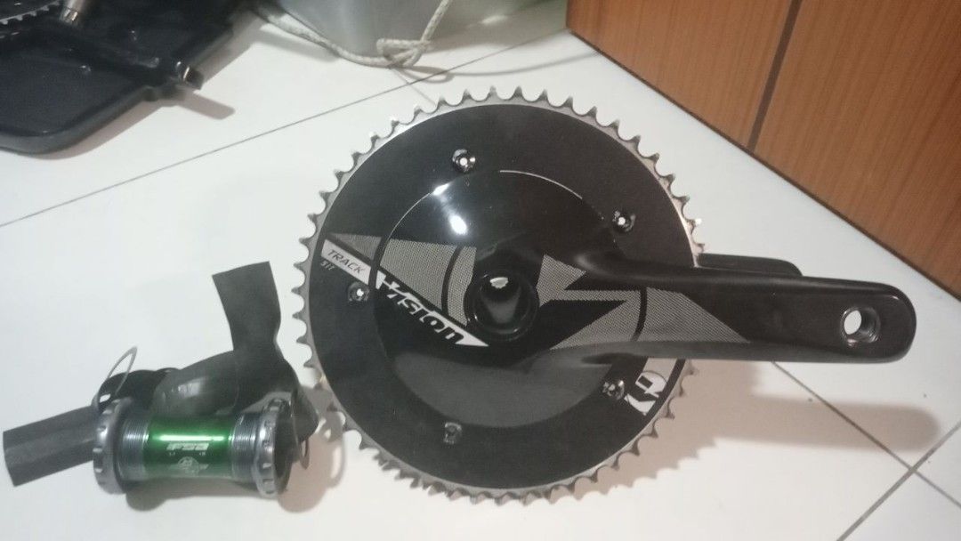Vision track crankset, Sports Equipment, Bicycles & Parts, Parts ...