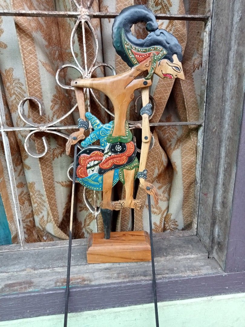 Wayang Kayu, Antik, Pajangan di Carousell