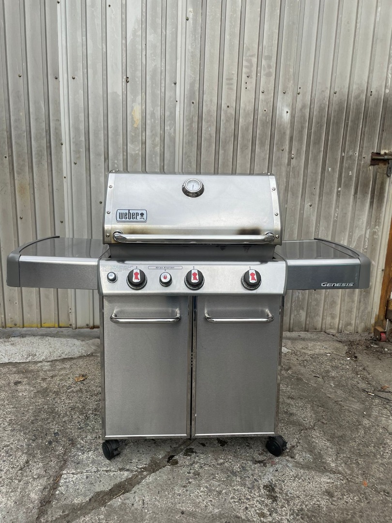 Weber Genesis S-330 GBS Stainless Steel, 家庭電器, 廚房電器, 燒烤爐及火鍋鍋具 - Carousell