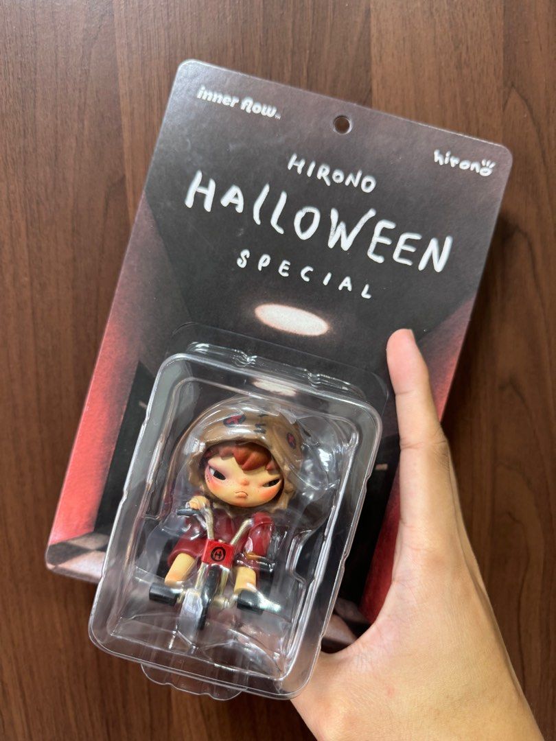 [WTS] Hirono Halloween Special Edition 100% Limited Edition, Hobbies ...