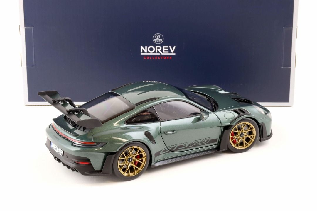 1:18 NOREV Porsche 911 (992) GT3 RS Chalk/ Green, Hobbies & Toys, Toys ...