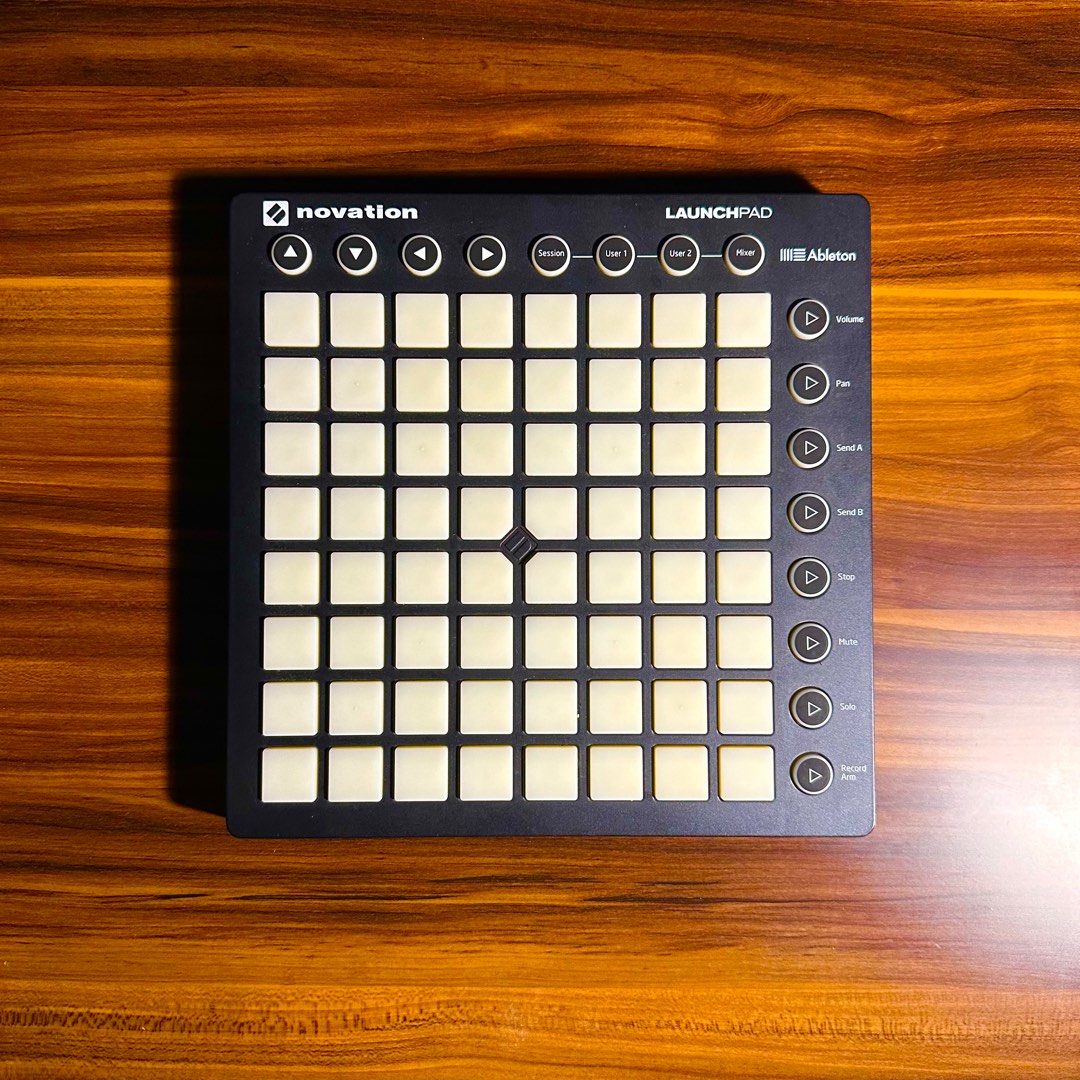 Novation MK2 Launchpad, Hobbies & Toys, Music & Media, Musical ...