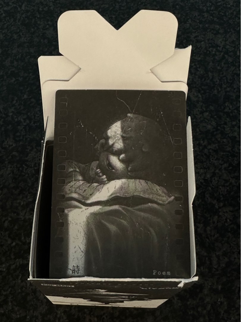 小野 Hirono 第四代 Mime 默劇 Poem 詩 Popmart 泡泡瑪特, 攝影器材, 攝影配件, 其他攝影配件 - Carousell