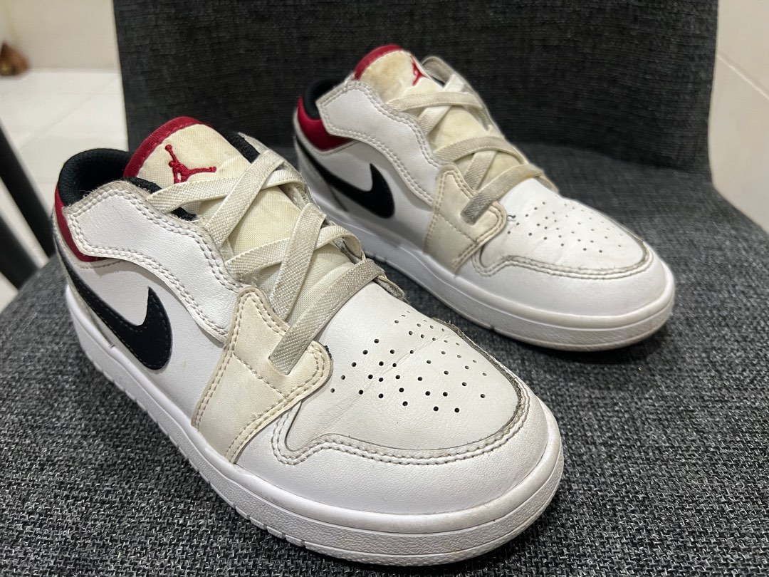 Air Jordan Low White Chicago Gym Red, Babies & Kids, Babies & Kids ...
