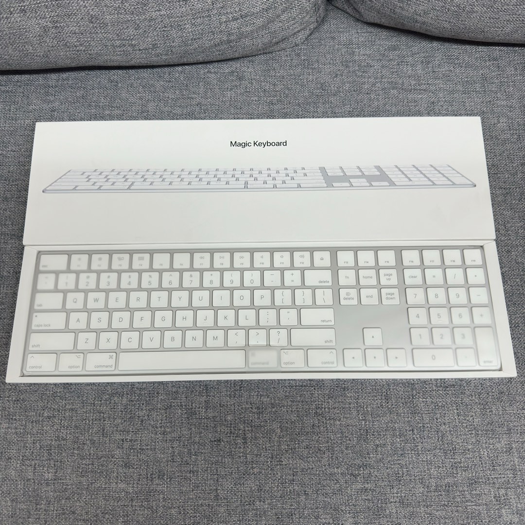 Apple Magic Keyboard with numeric keypad, Computers & Tech, Parts ...
