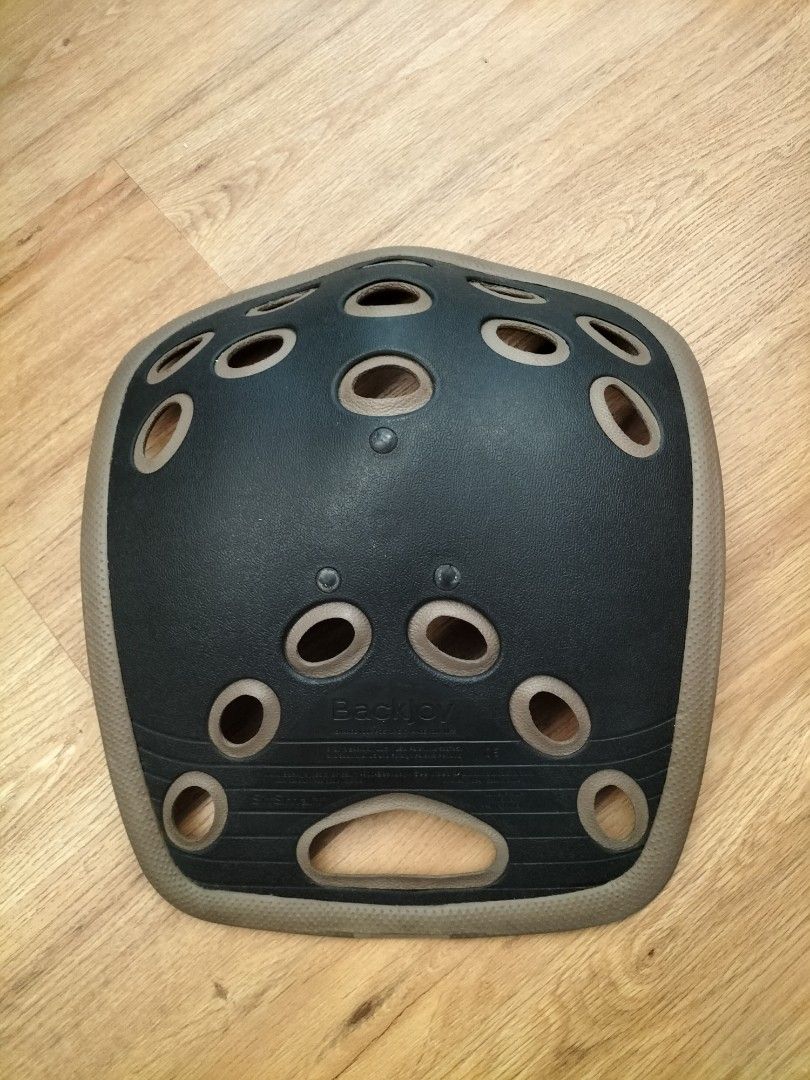 Backjoy seat posture plus, Health & Nutrition, Braces, Support & Protection on Carousell