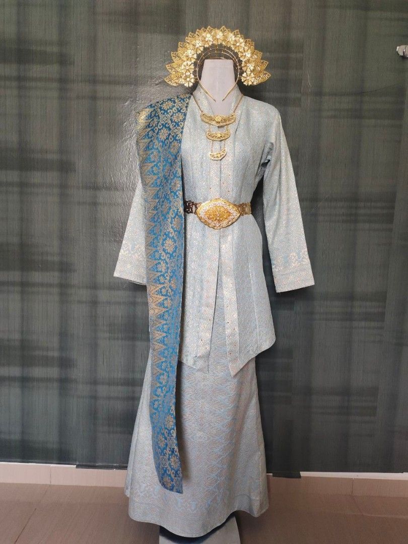 Baju sewa traditional bangsawan kebaya songket, Women's Fashion ...