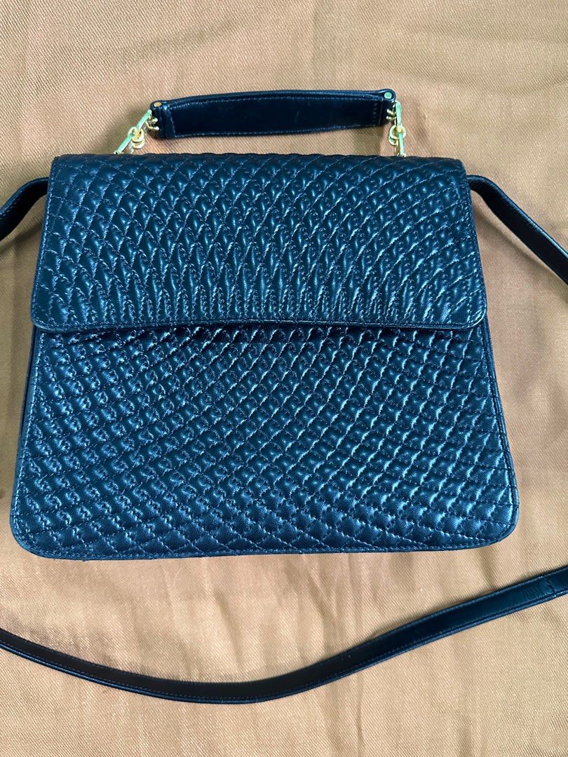 BALLY 2 way quilted in gold hardware, Luxury, Bags & Wallets on Carousell