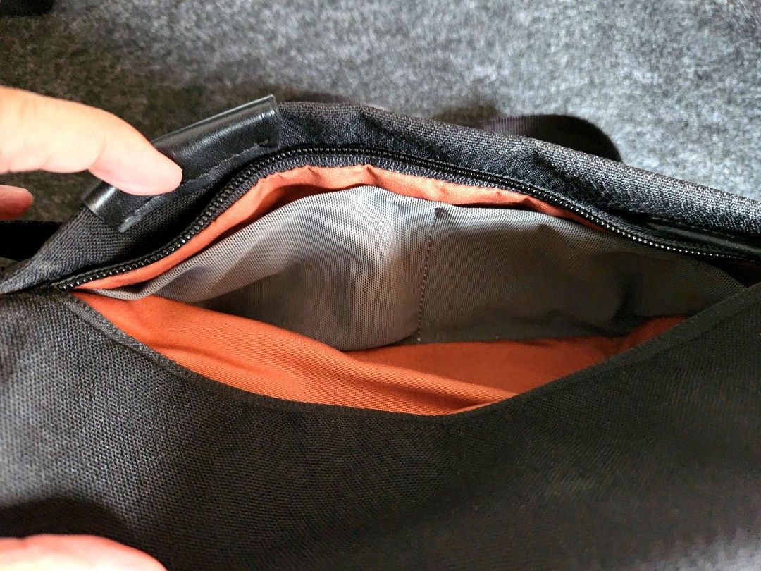 Bellory Sling Mini, Men's Fashion, Bags, Sling Bags on Carousell