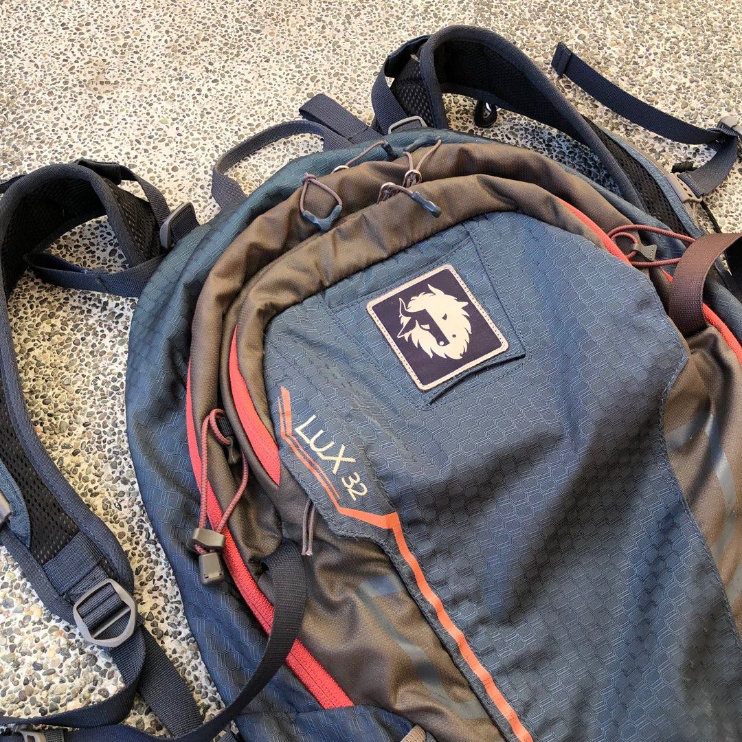 Black Yak Lux32Liters Backpack, Men's Fashion, Bags, Backpacks on Carousell