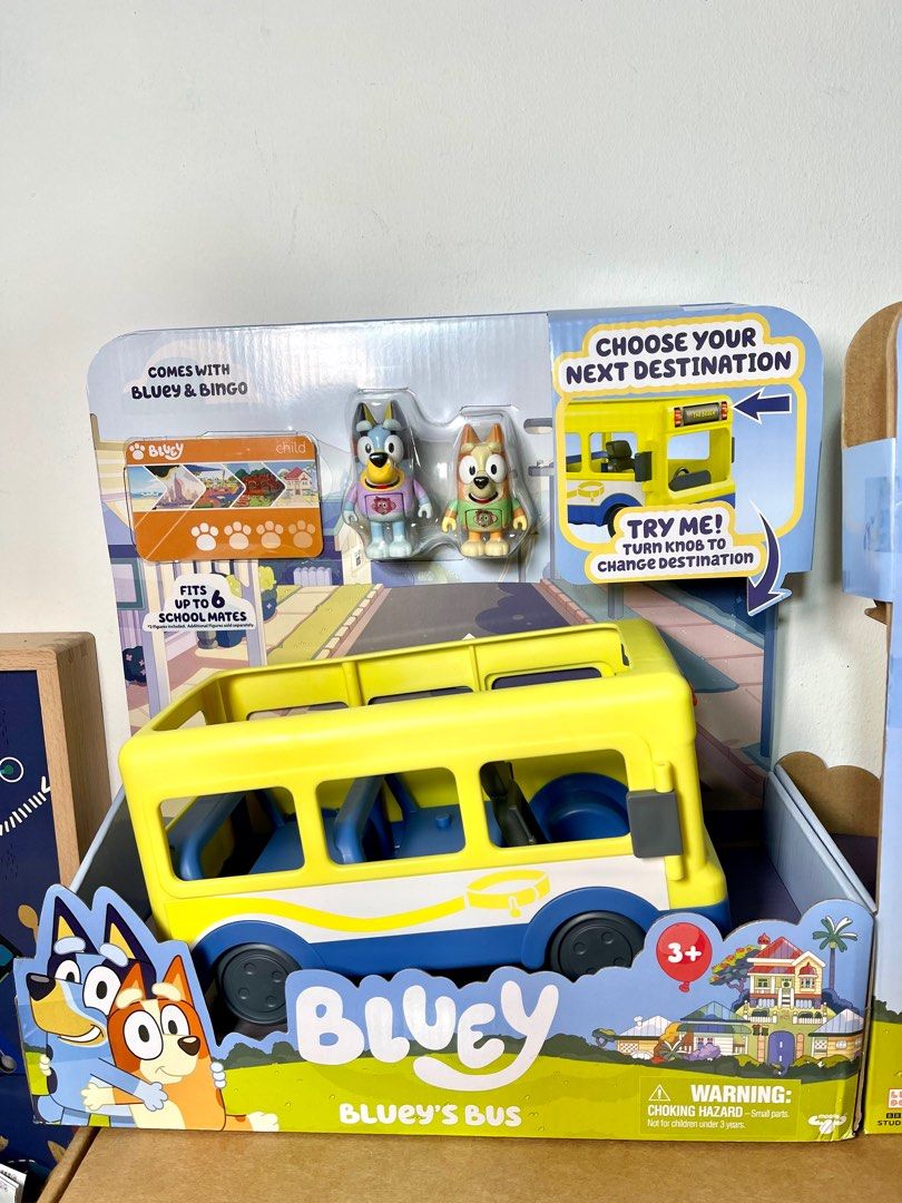 Bluey Bus, Bus Vehicle and Figures Pack, with Two 2.5-3'' Figures ...