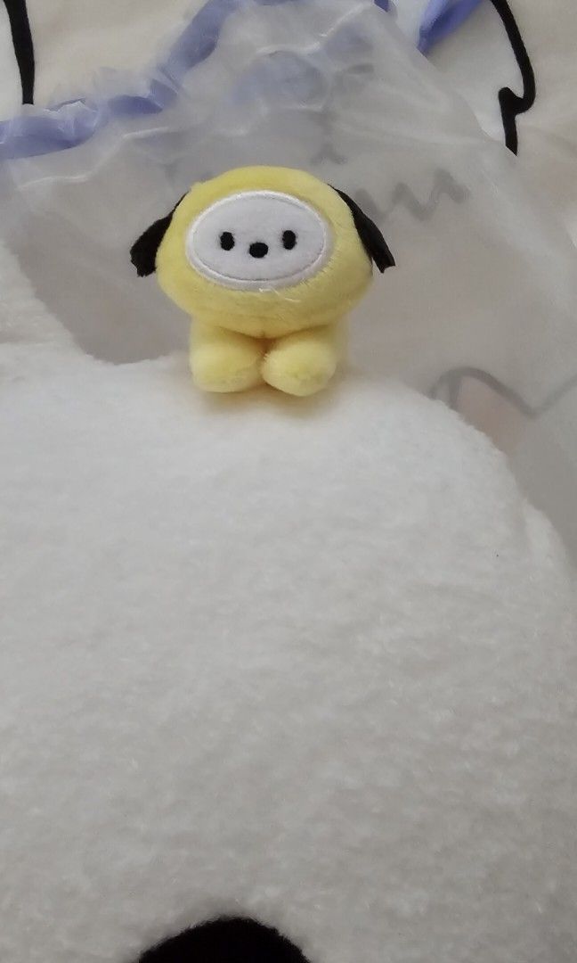 BT21 Van Plushie, Hobbies & Toys, Memorabilia & Collectibles, K-Wave on ...