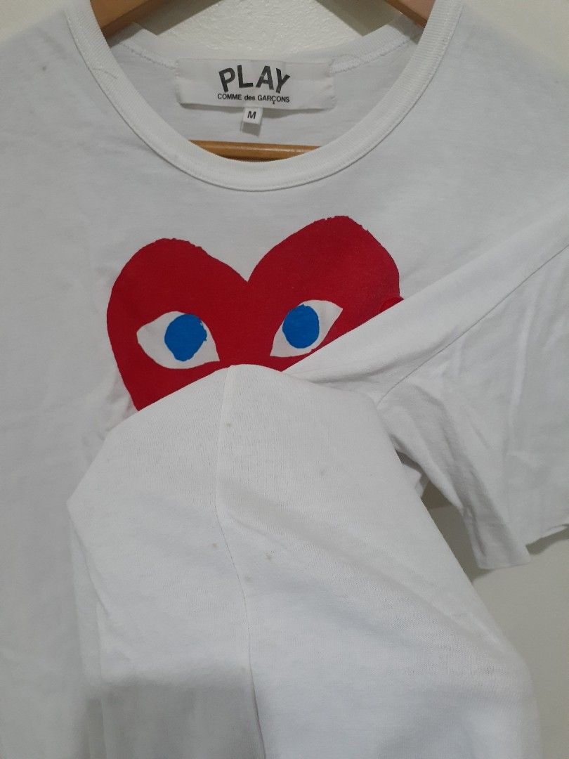 CDG Play Red Heart Blue Eyes Logopatch Shirt, Men's Fashion, Tops ...