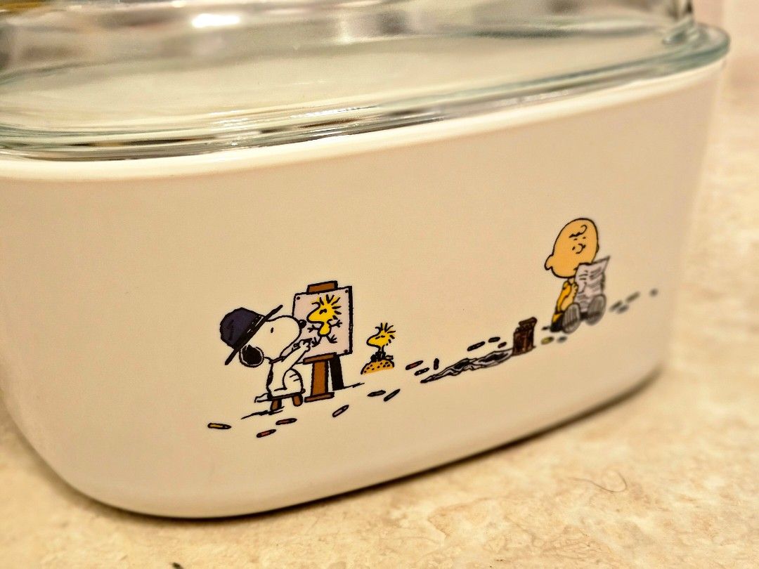 Charlie Brown & Snoopy Casserole ceramic Pot, Furniture & Home Living ...