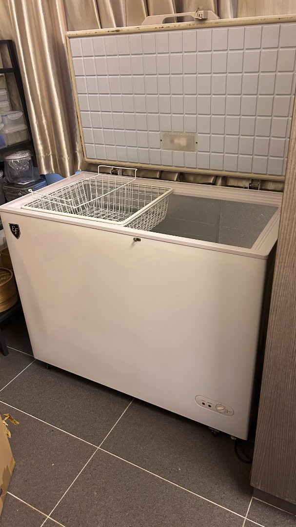 Chest Freezer, TV & Home Appliances, Kitchen Appliances, Refrigerators ...