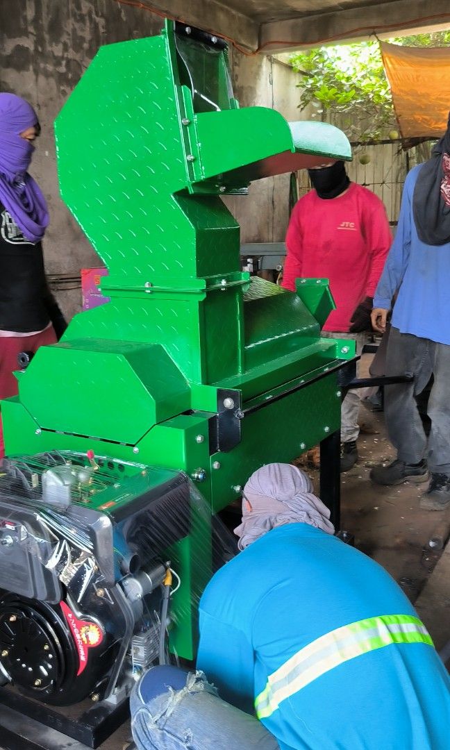 Coconut Husk shredder / Decorticator, Furniture & Home Living ...