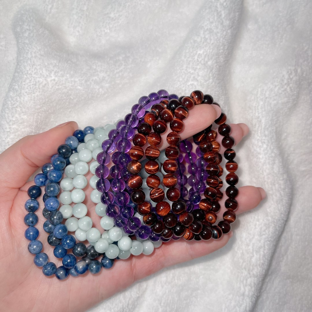 Crystal bracelets, Women's Fashion, Jewelry & Organisers, Bracelets on ...