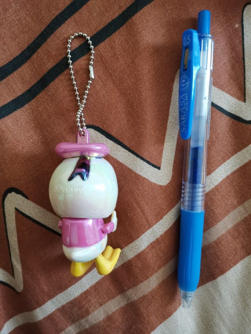 Disney Daisy keychain, Hobbies & Toys, Toys & Games on Carousell