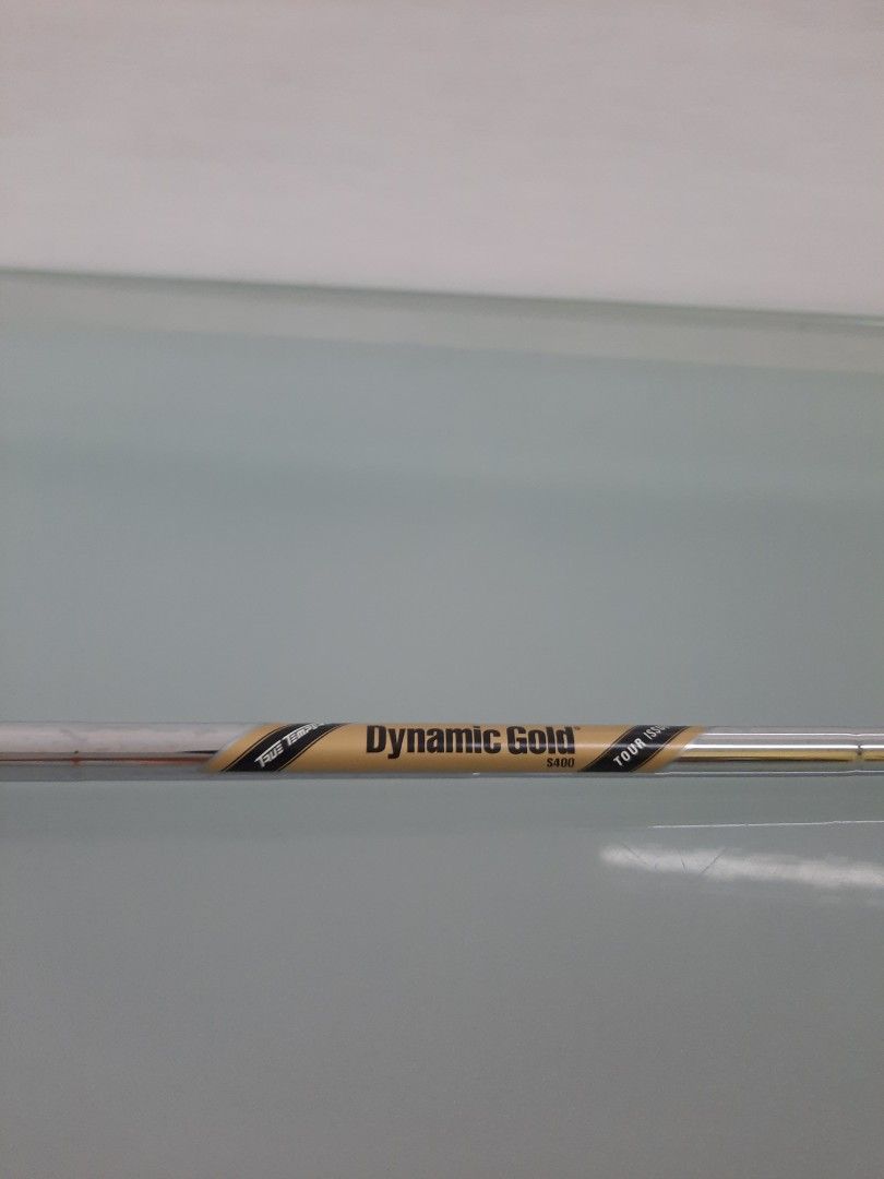 Dynamic Gold S400, Sports Equipment, Sports & Games, Golf on Carousell