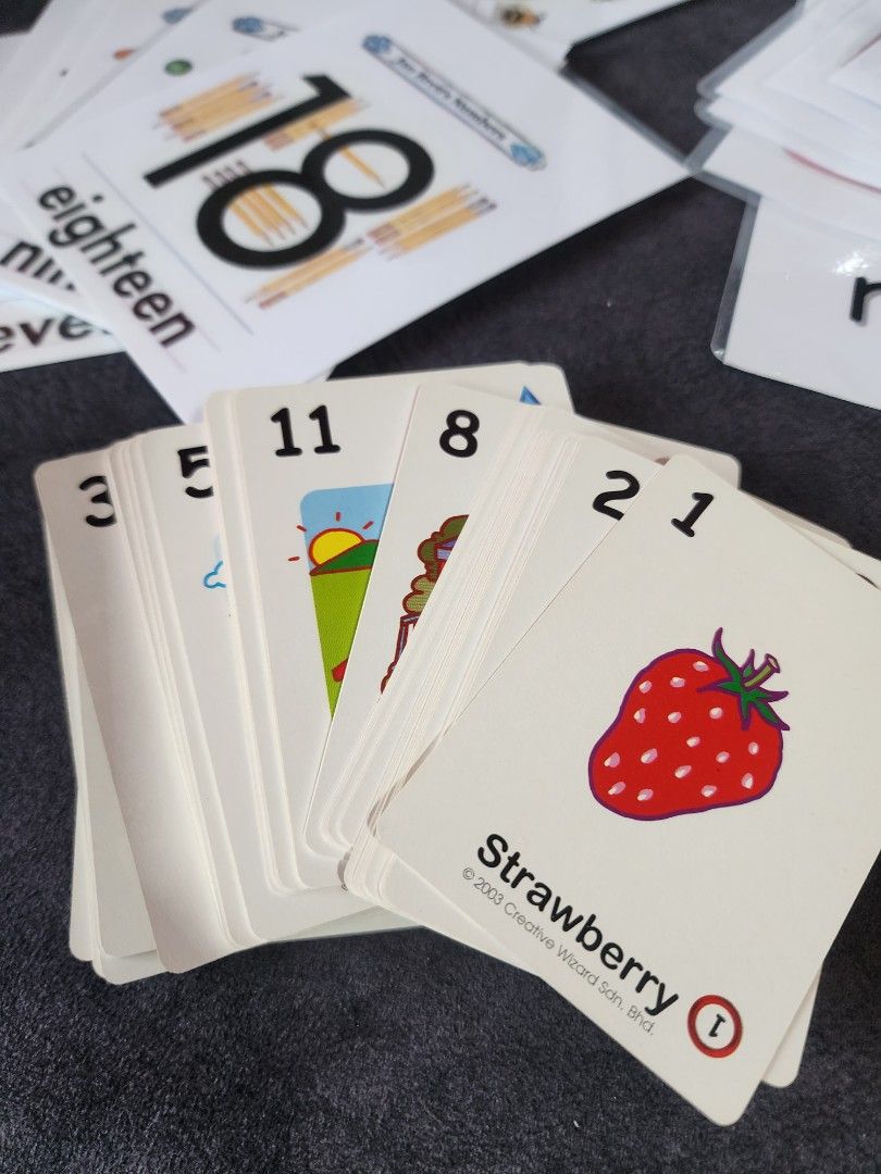 Flashcards on numbers, phonics, English words and collective nouns ...