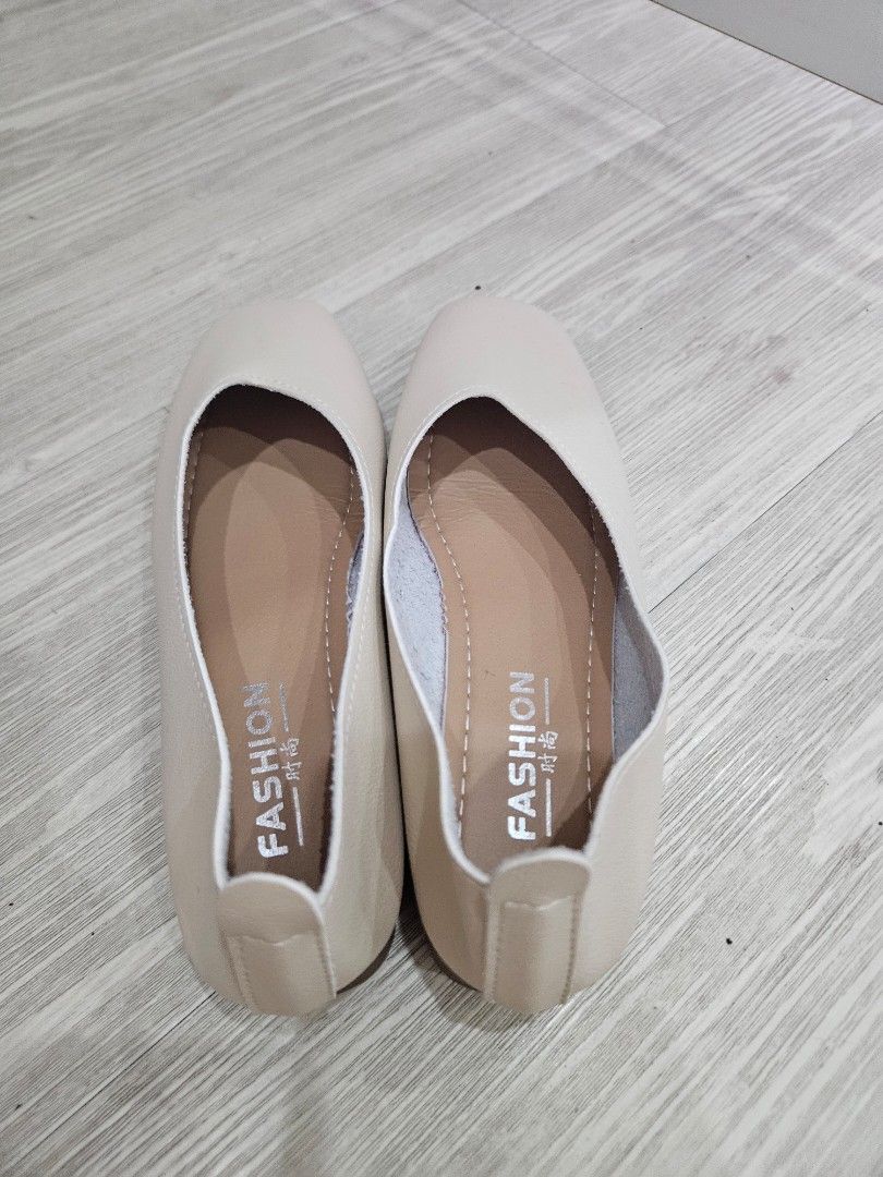 Flats heel, Women's Fashion, Footwear, Flats on Carousell