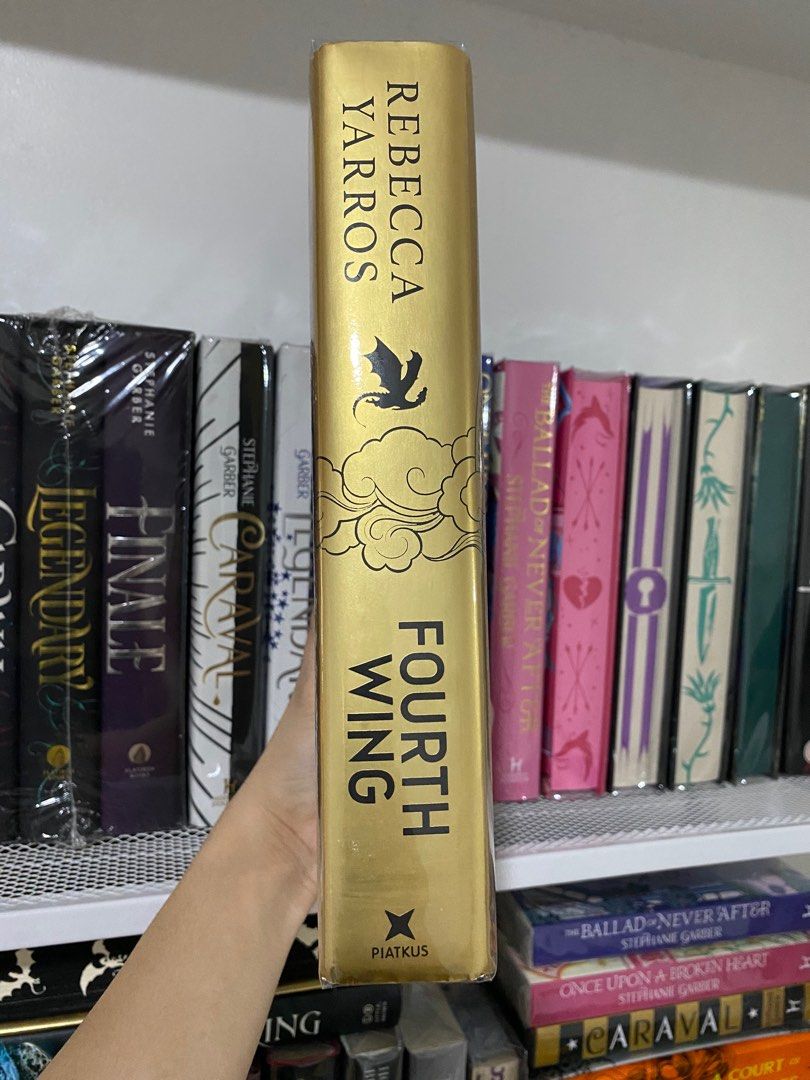 Fourth Wing Hardcover, Hobbies & Toys, Books & Magazines, Fiction & Non ...