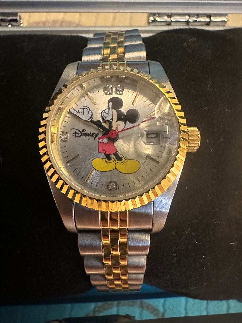 FREE TRACKABLE SHIPPING! Unique Official Disney Mickey Mouse Gems ...