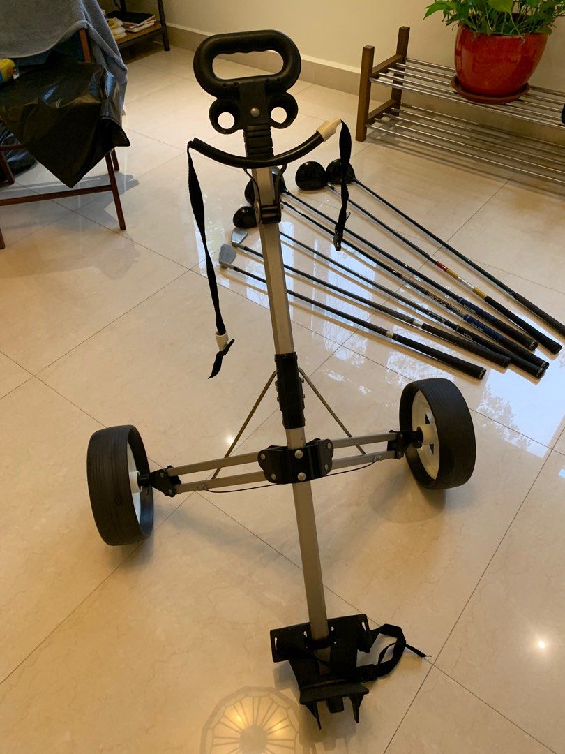 Foldable Golf Trolley, Sports Equipment, Sports & Games, Golf on Carousell