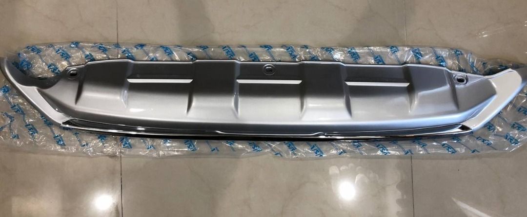 Honda HRV Rear Lower Garnish Bumper Belakang Bawah Silver JSL | Honda ...
