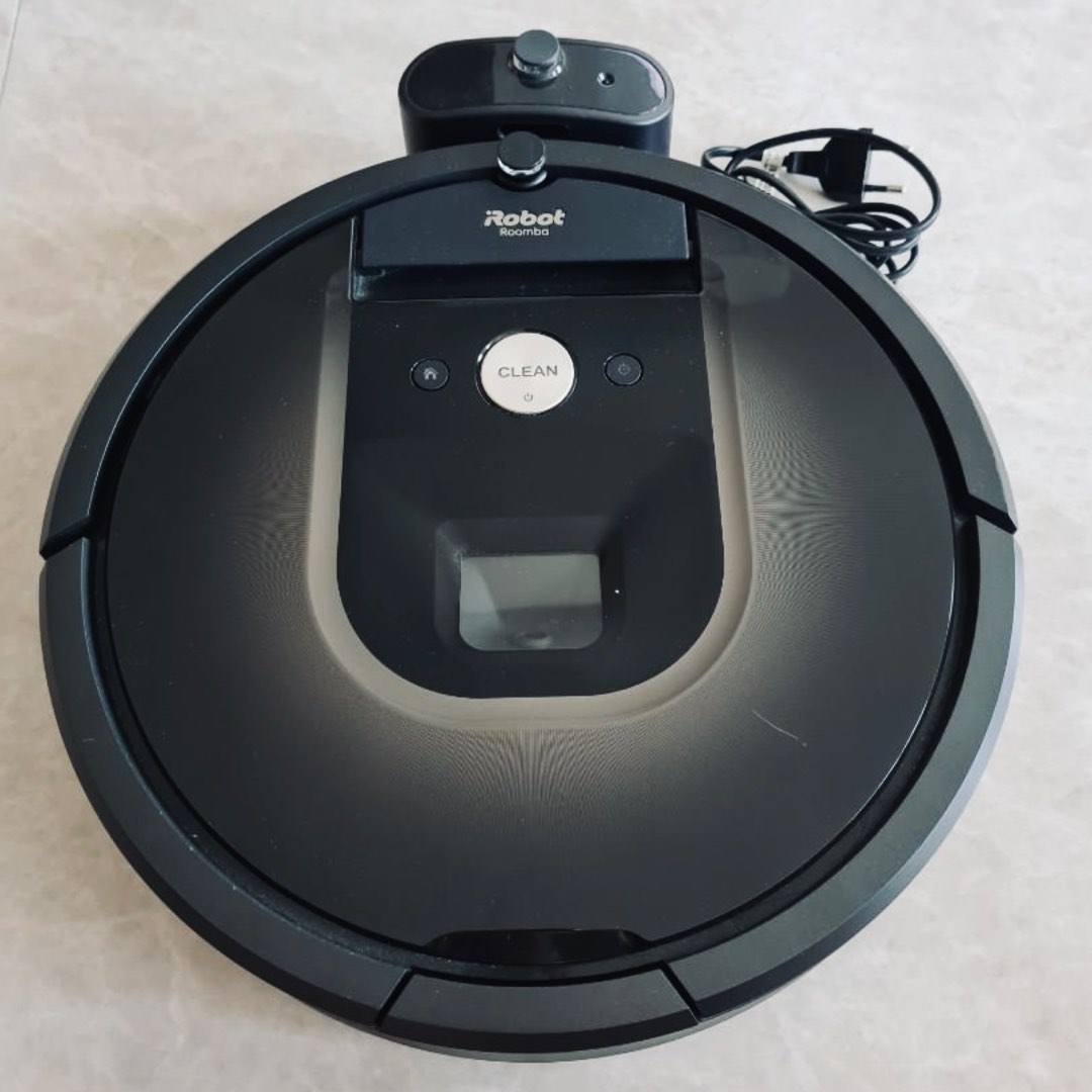 iRobot Roomba 980 Vacuum Robot, TV & Home Appliances, Vacuum Cleaner & Housekeeping on Carousell