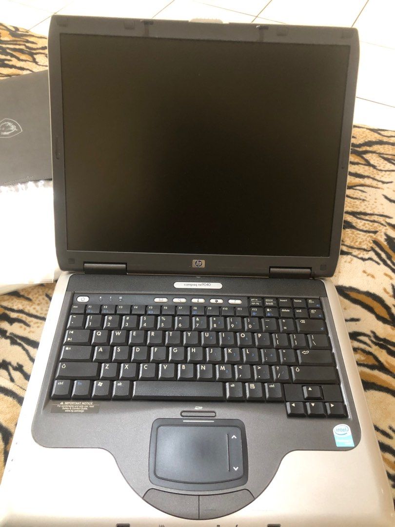 Laptop HP Windows XP Vintage, Elektronik, Komputer, Laptop di Carousell