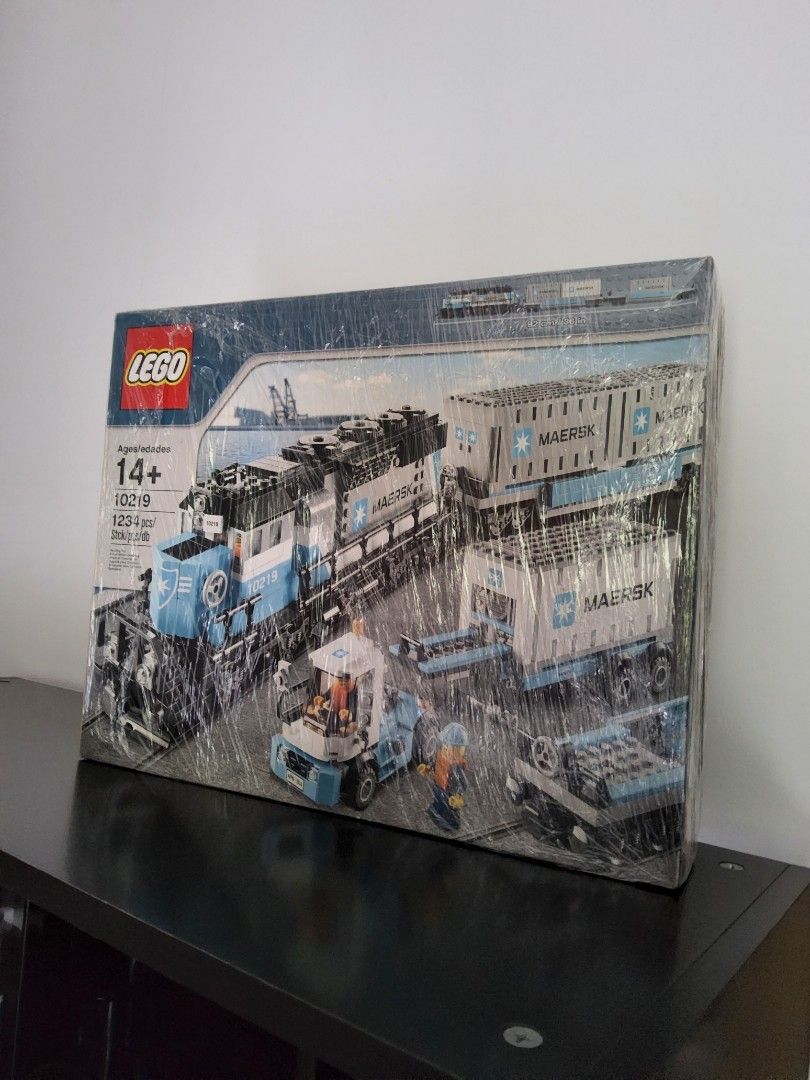 Lego 10219 - Maersk Train, Hobbies & Toys, Toys & Games on Carousell