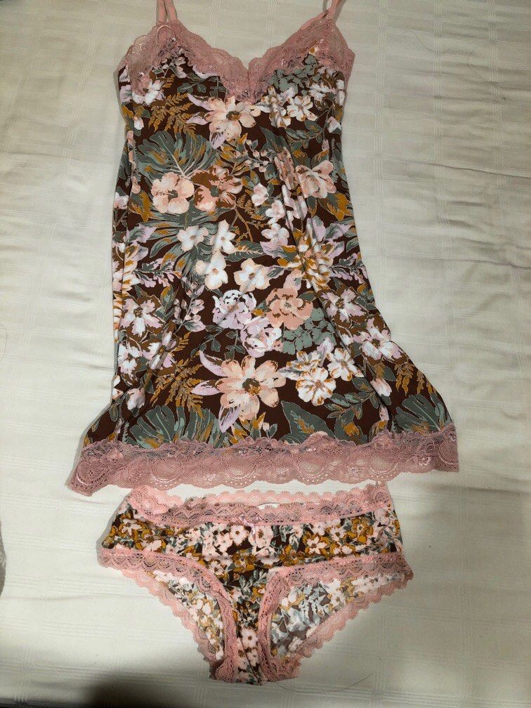 Lingerie, Women's Fashion, New Undergarments & Loungewear on Carousell