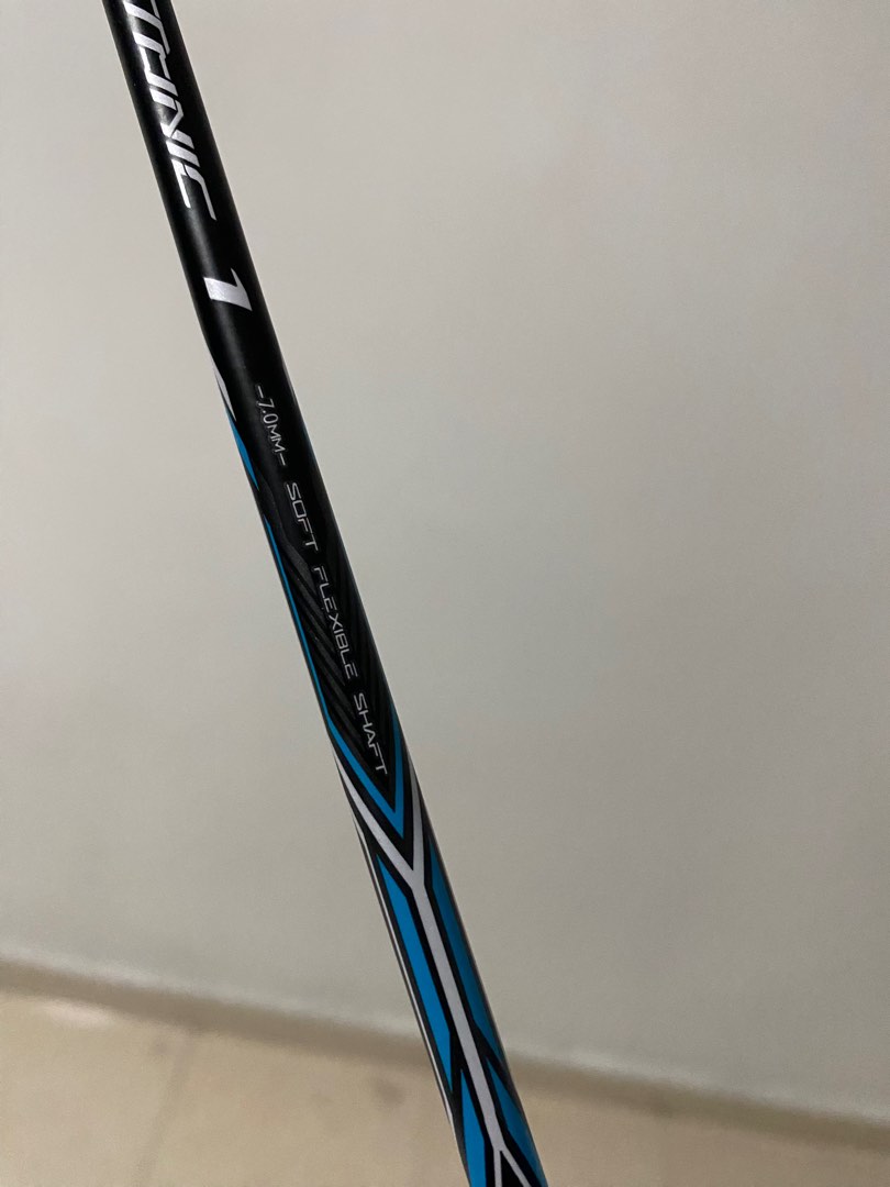 Lining tectonic 1, Sports Equipment, Sports & Games, Racket & Ball ...