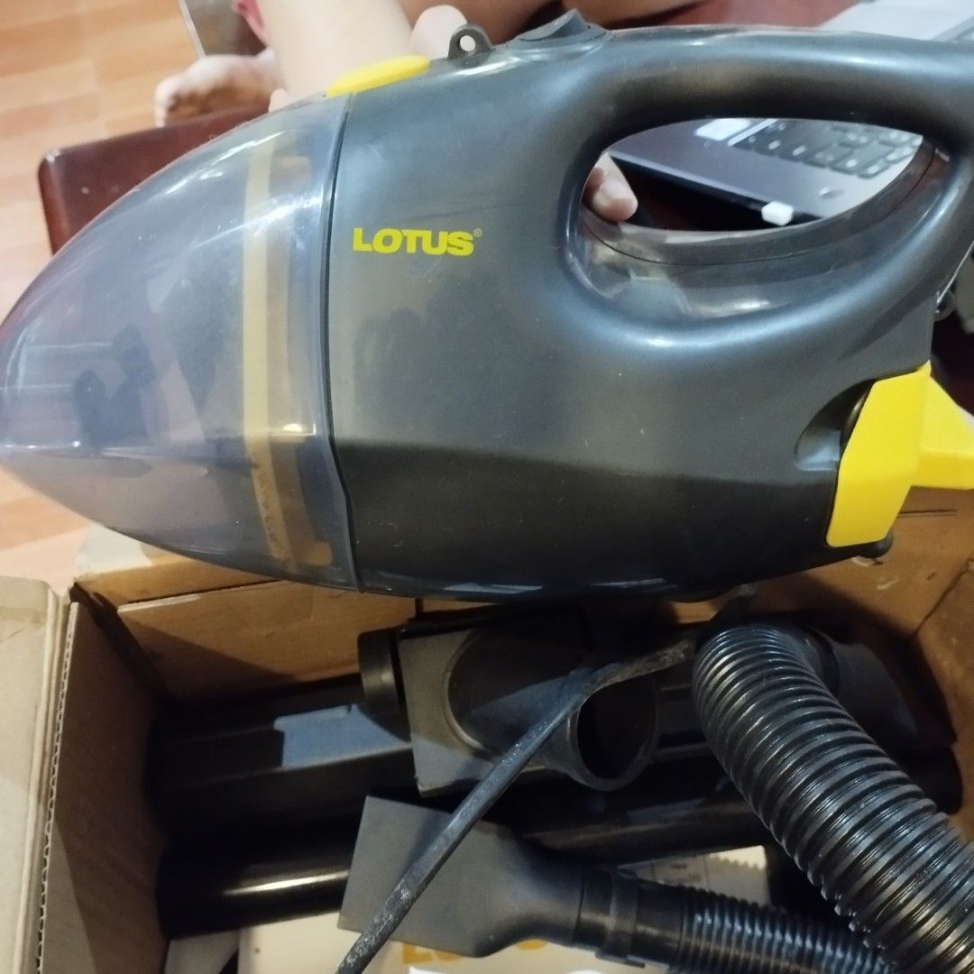LOTUS LBVC2588 800W Handy Vacuum, TV & Home Appliances, Vacuum Cleaner ...