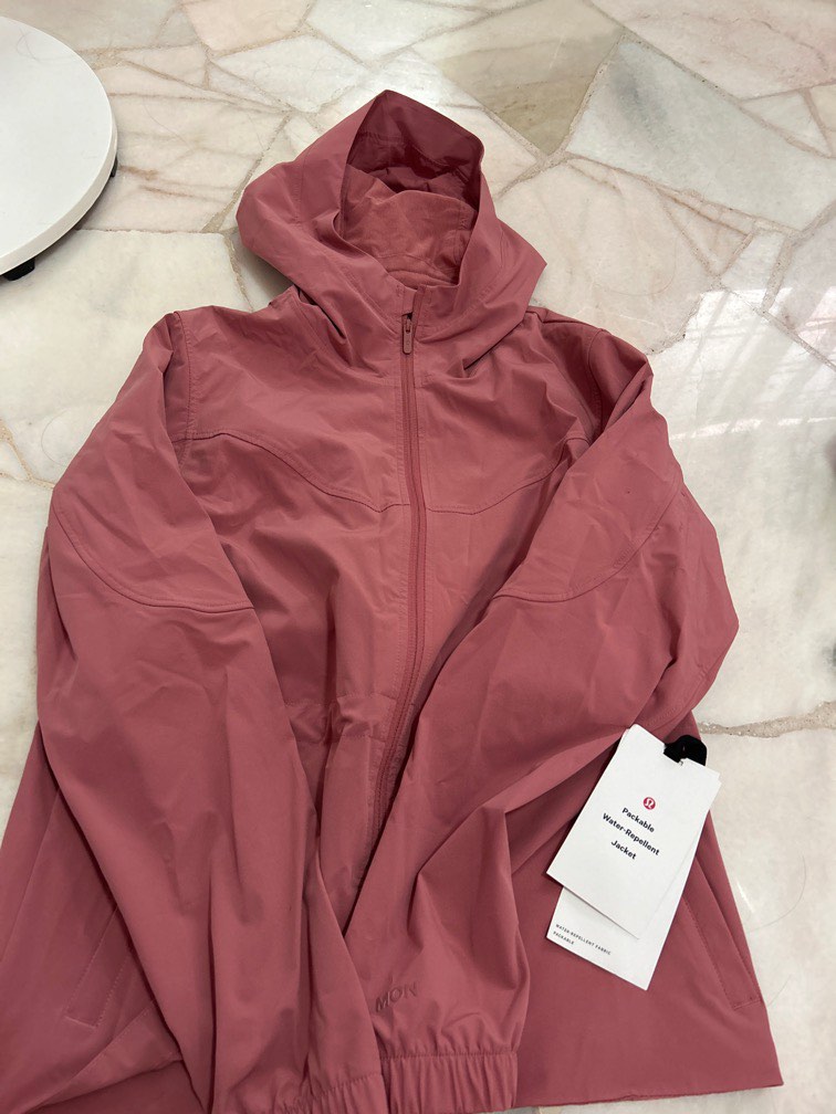 Lululemon packable water-repellent jacket, Women's Fashion, Activewear ...