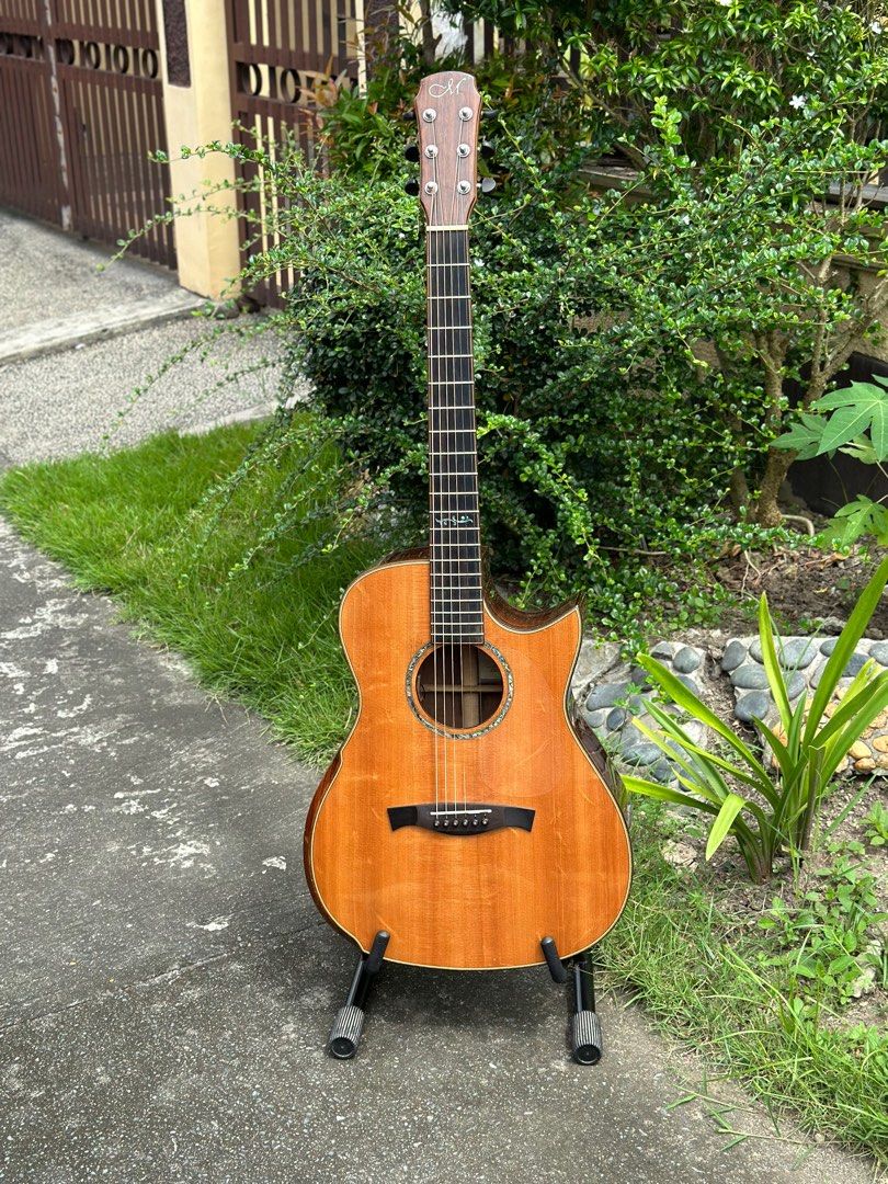 Maestro Victoria IR All Solid OM (Lr baggs Pickup), Hobbies & Toys ...