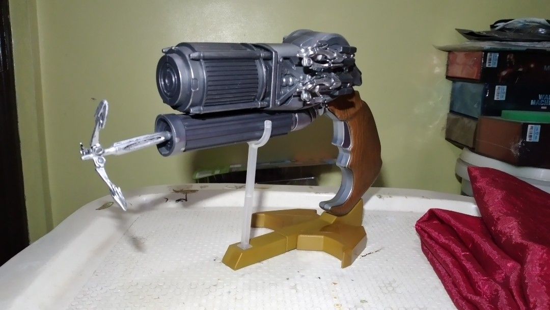 Mattel Grapnel Launcher Replica CNC Batman v Superman, Hobbies & Toys ...