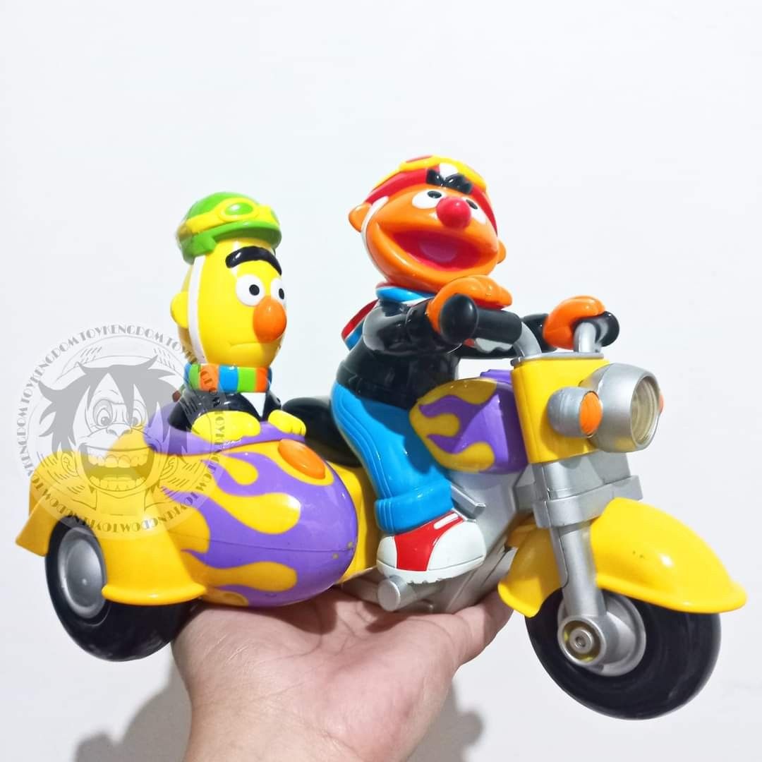 Mattel Sesame Street Bert and Ernie Revin Sounds Motorcycle Toy ...
