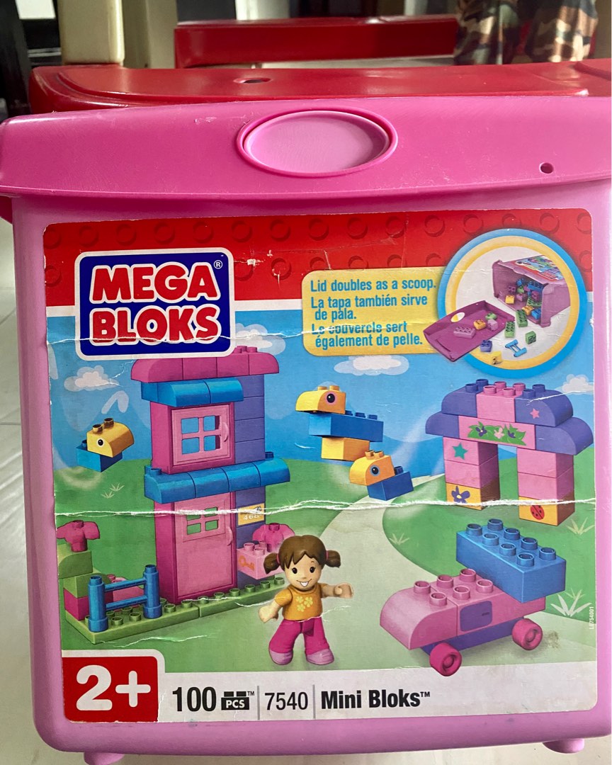 Mega Blocks 2+ (100 pcs) with container, Hobbies & Toys, Toys & Games ...