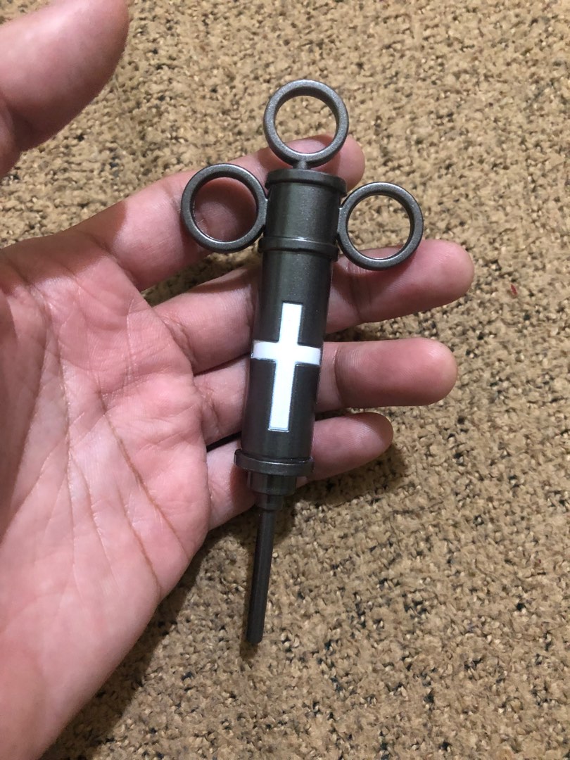 Metal syringe, Hobbies & Toys, Memorabilia & Collectibles, Vintage ...