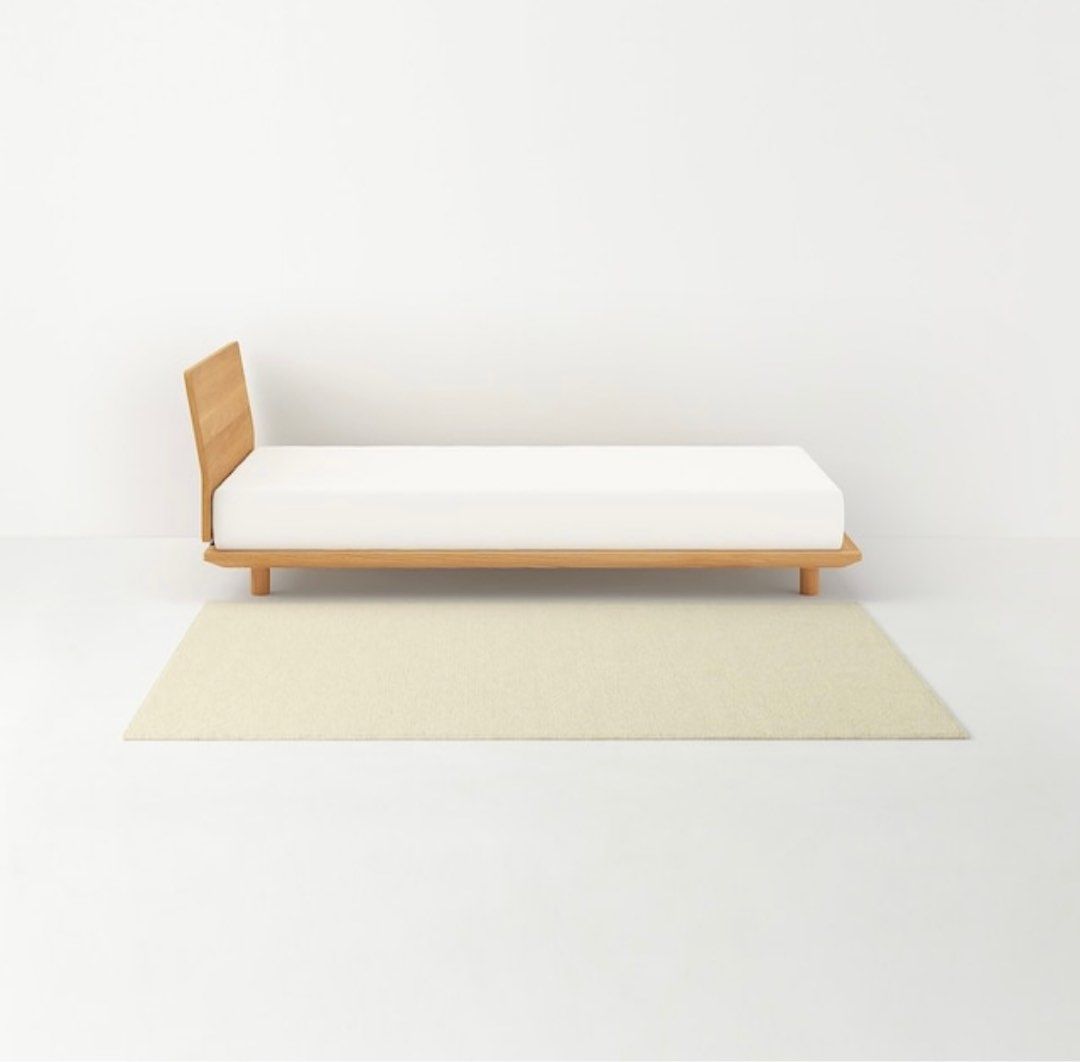 Muji LOOP PILE RUG 140*200cm IVORY, Furniture & Home Living, Home Decor ...