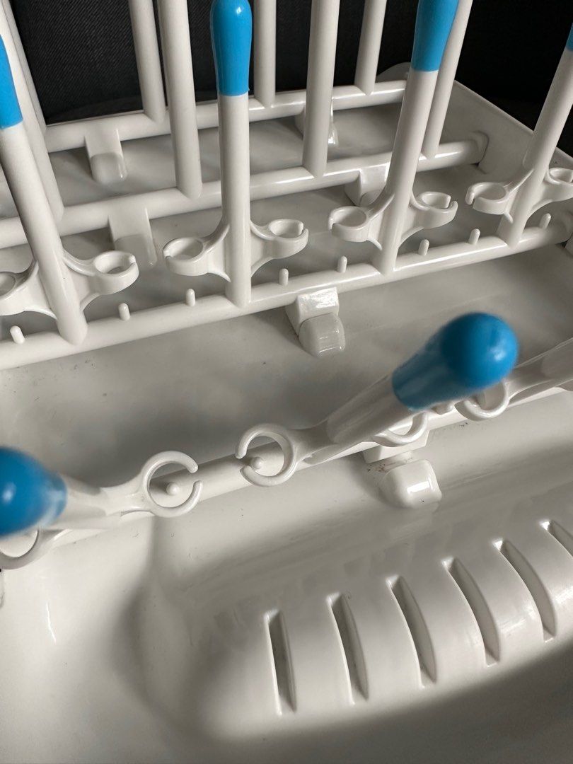 Munchkin Milk bottle drying rack, Babies & Kids, Nursing & Feeding ...