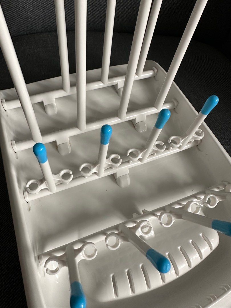 Munchkin Milk bottle drying rack, Babies & Kids, Nursing & Feeding ...