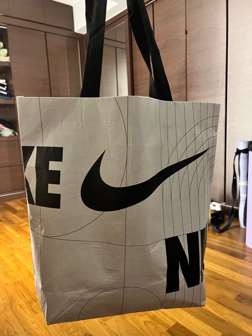 Nike Reusable Shopping Bag, Women's Fashion, Bags & Wallets, Tote Bags ...