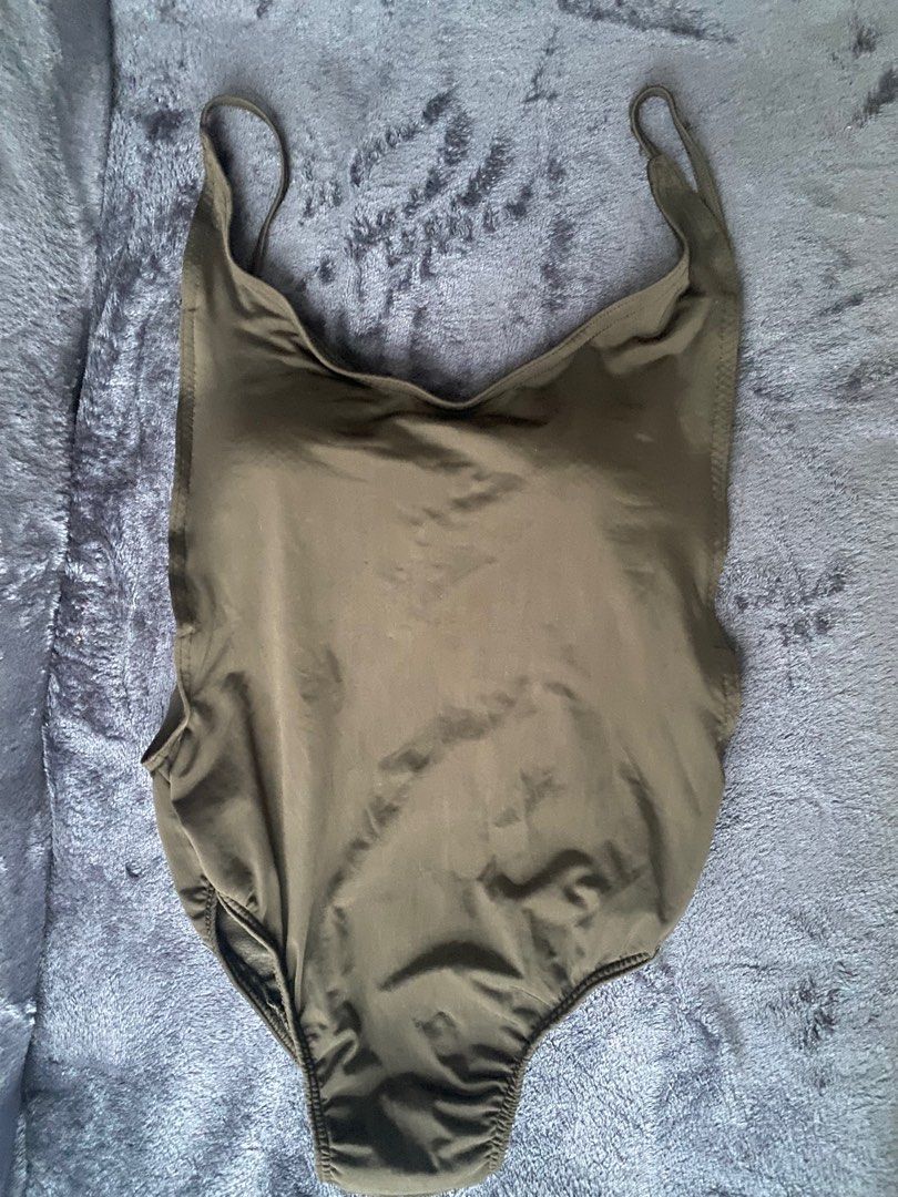 One piece low back bikini, Women's Fashion, Swimwear, Bikinis ...