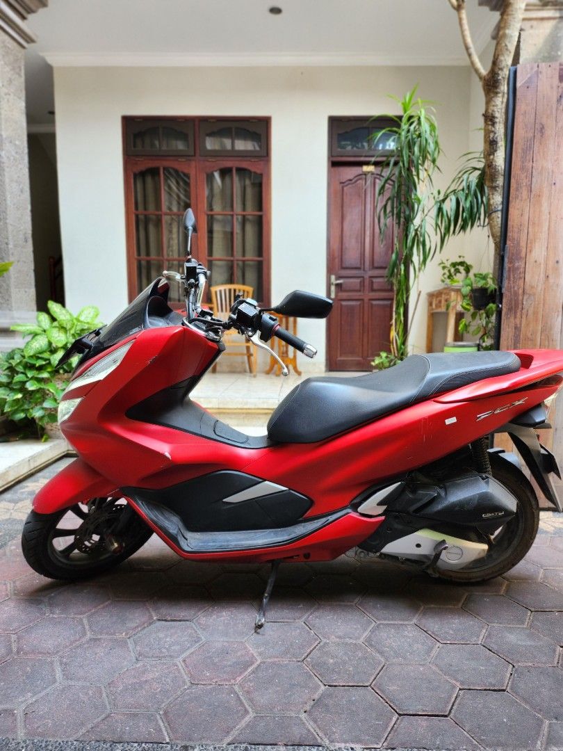 PCX 2019 CBS Merah, Motor di Carousell