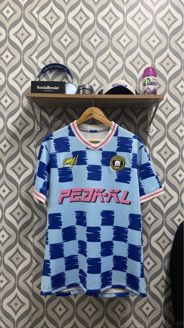 Peak kl x Gawky, Men's Fashion, Activewear on Carousell